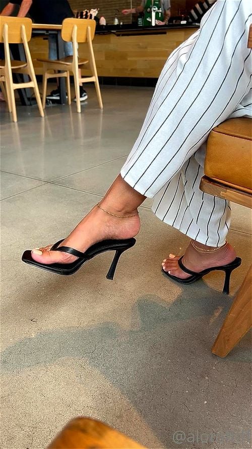 Watch Tiff Feet Dangle Fetish Porn Spankbang