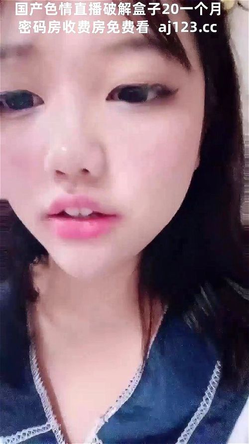 Watch 童颜巨乳新人胖妹妹!学生制服掏出大奶!一线天肥穴,顶级大肥臀翘起,狂揉奶子 Asian Chinese Big Tits
