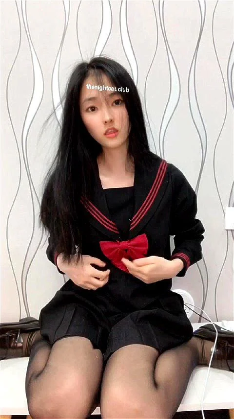 Watch 超清新系小公主~芋喵喵~黑色jk制服,黑丝袜配萝莉,别有一番味道,自慰小粉穴! 芋喵喵 Asian